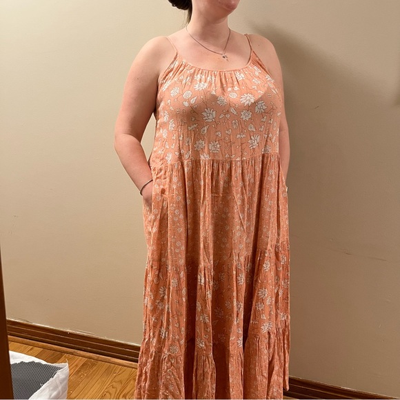 Universal Thread | Dresses | Universal Thread Goods Co Peach Dress With ...